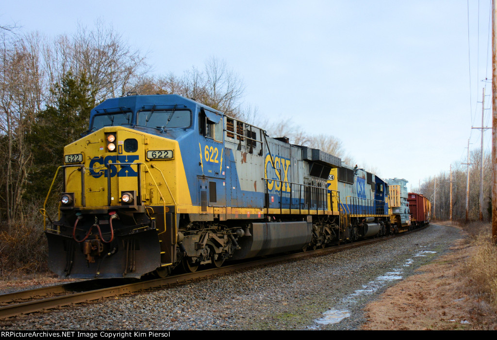 CSX 622 Q301 with H&W